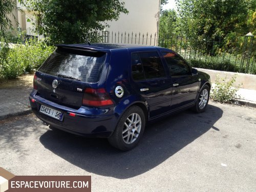 Volkswagen Golf occasion à Azrou, diesel prix 110 000 DHS Réf-AZU047
