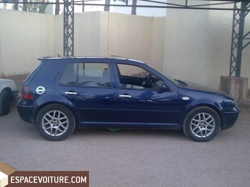 Volkswagen Golf occasion à Azrou, diesel prix 117 000 DHS Réf-AZU034