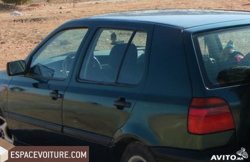 Volkswagen Golf occasion à Azrou, diesel prix 66 000 DHS Réf-AZU052